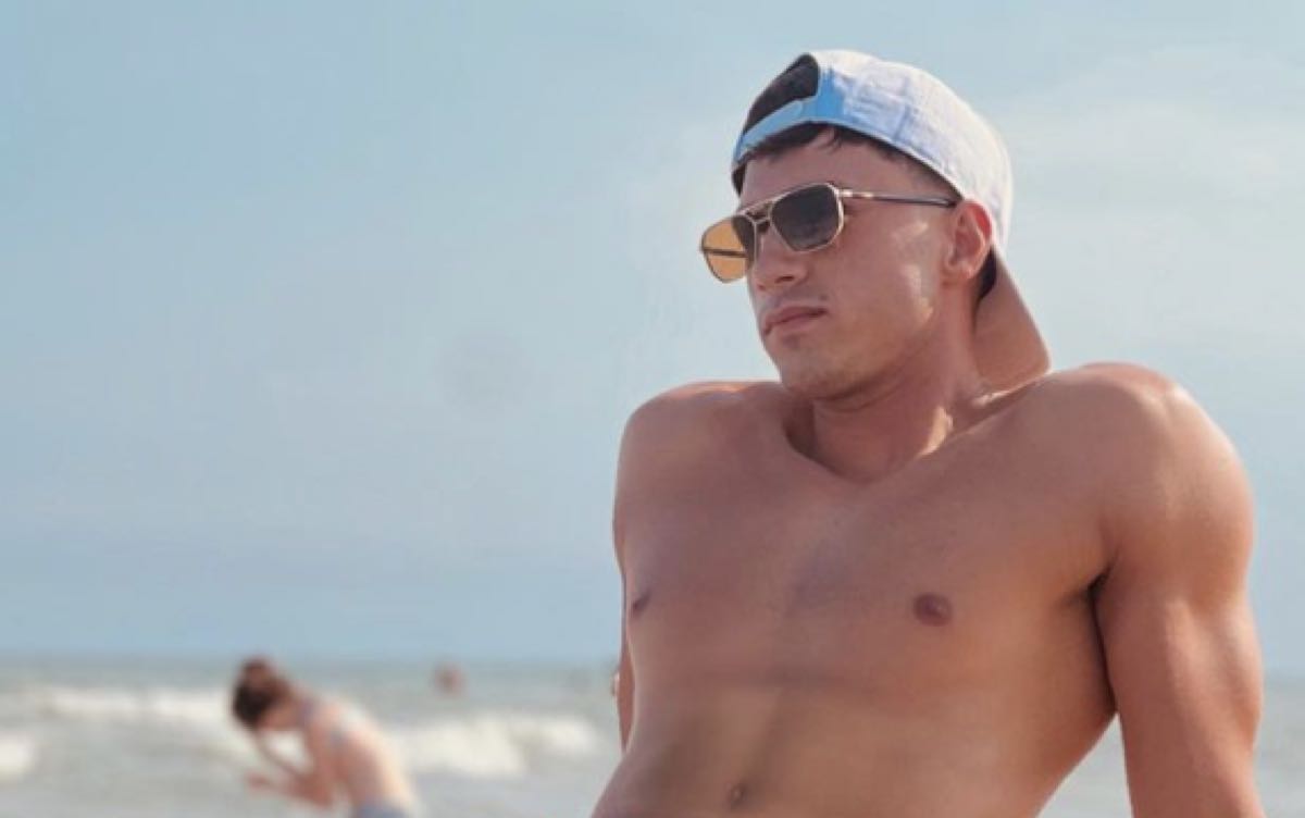 Mirko Brunetti di Temptation in costume ci mostra il meglio di se ...