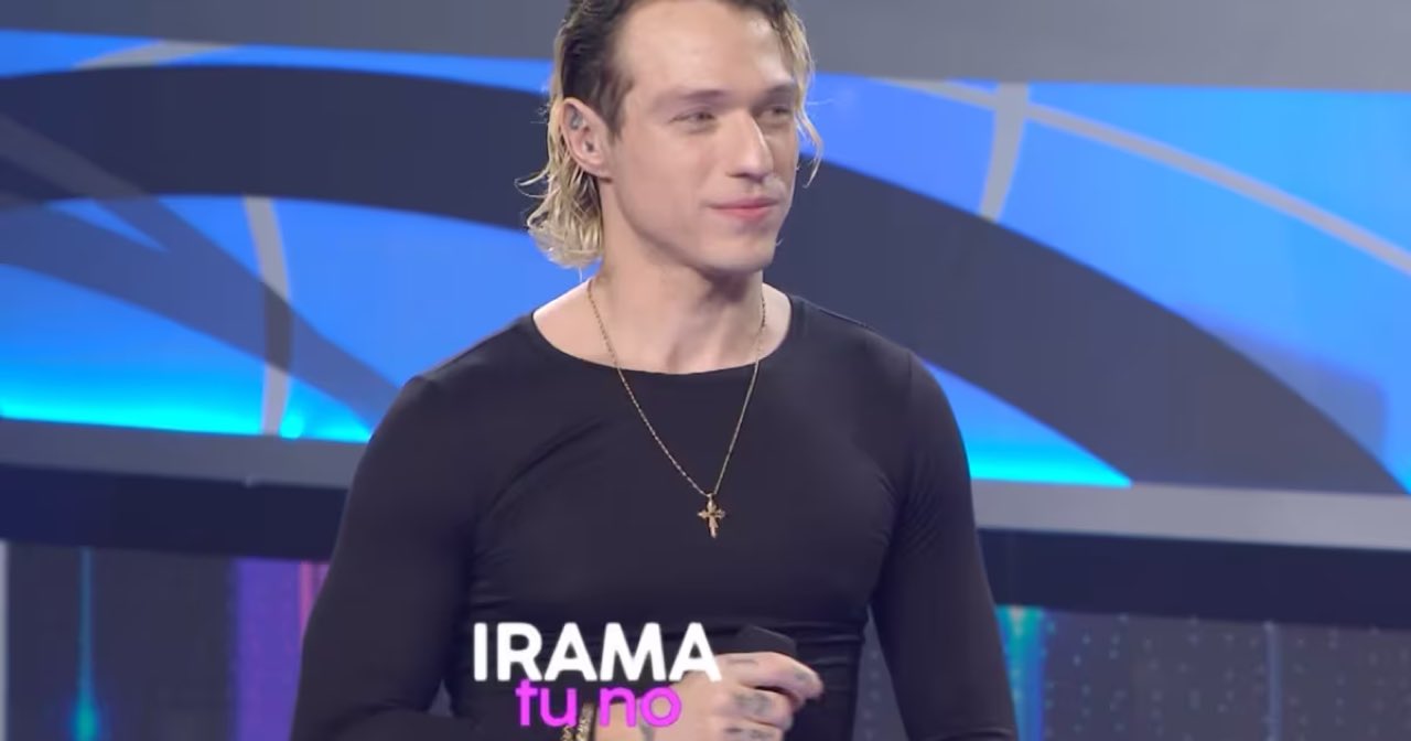 Irama a Sanremo 2024: stilista look e chi lo veste - Tuttouomini