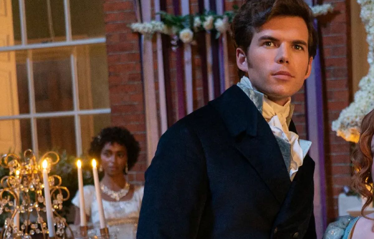 Luke Newton il Colin di Bridgerton 3 rivela che nella serie si farà ...