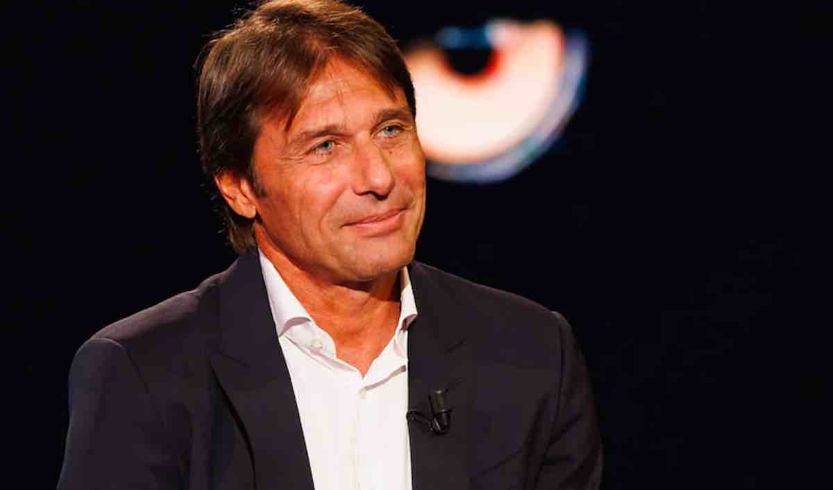 Chi è il nuovo allenatore del Napoli: Antonio Conte età, altezza, vita ...