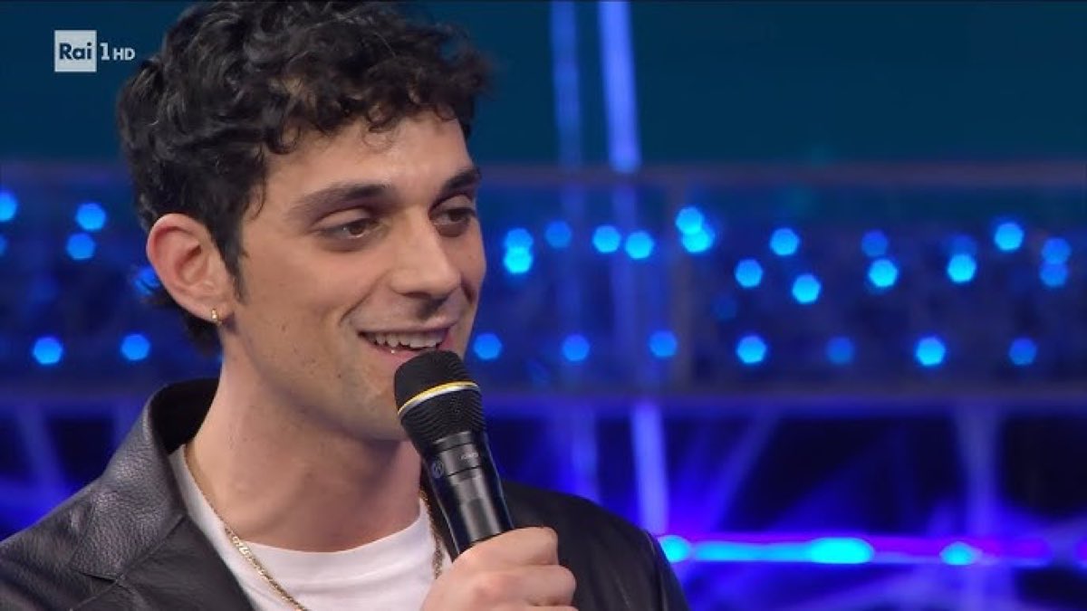 Chi è Bresh: età, altezza, peso, vita privata e carriera del cantante ...